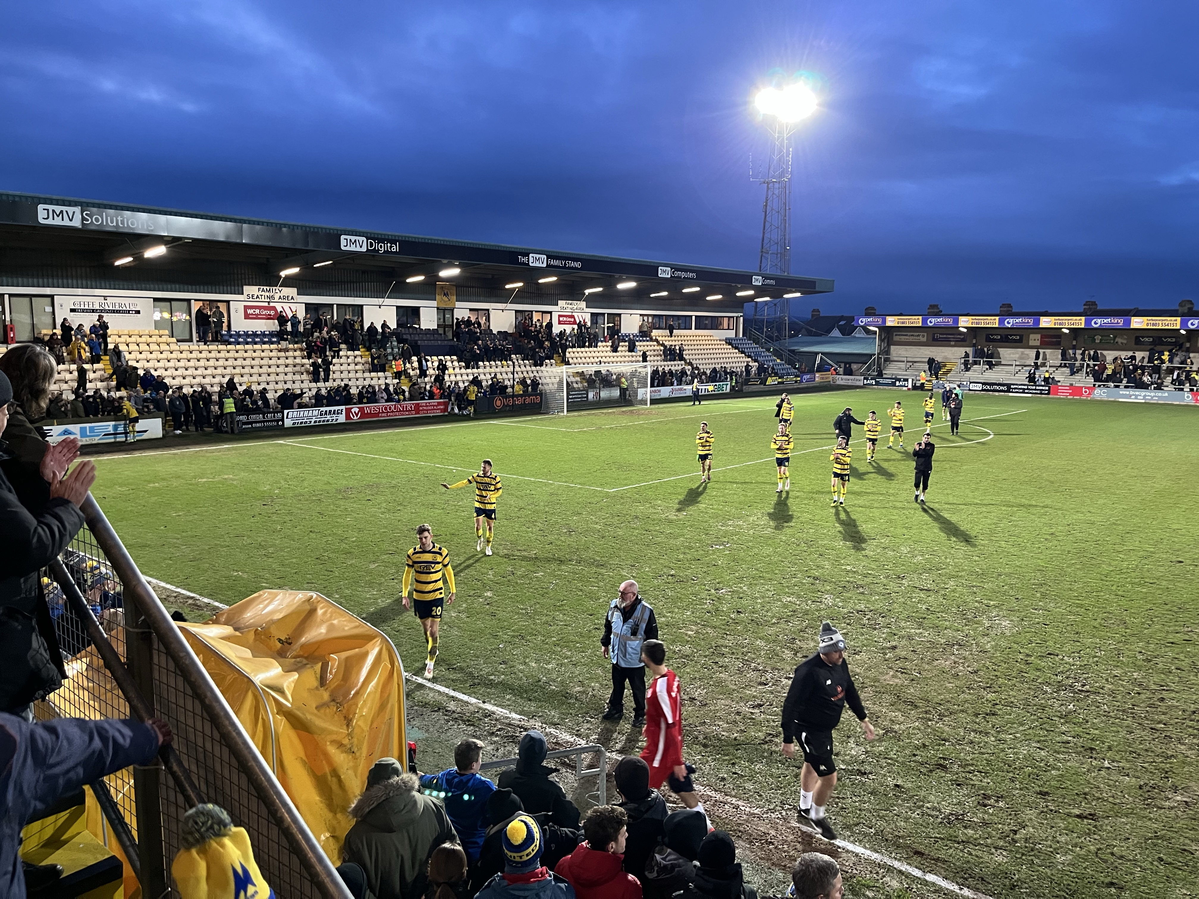QUICK RECAP – TUFC 3-1 WELLING UNITED – TORQUAYTALK